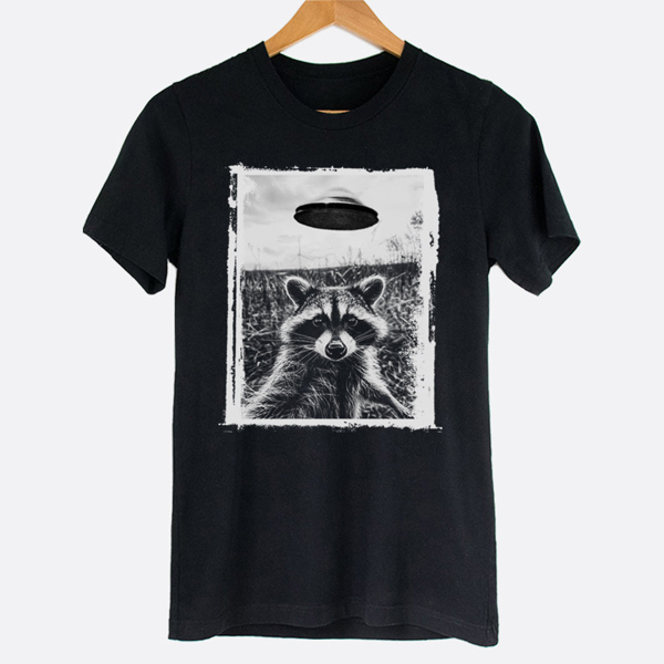 Raccoon & UFO Selfie Funny Animal Graphic Tee | Jane.com